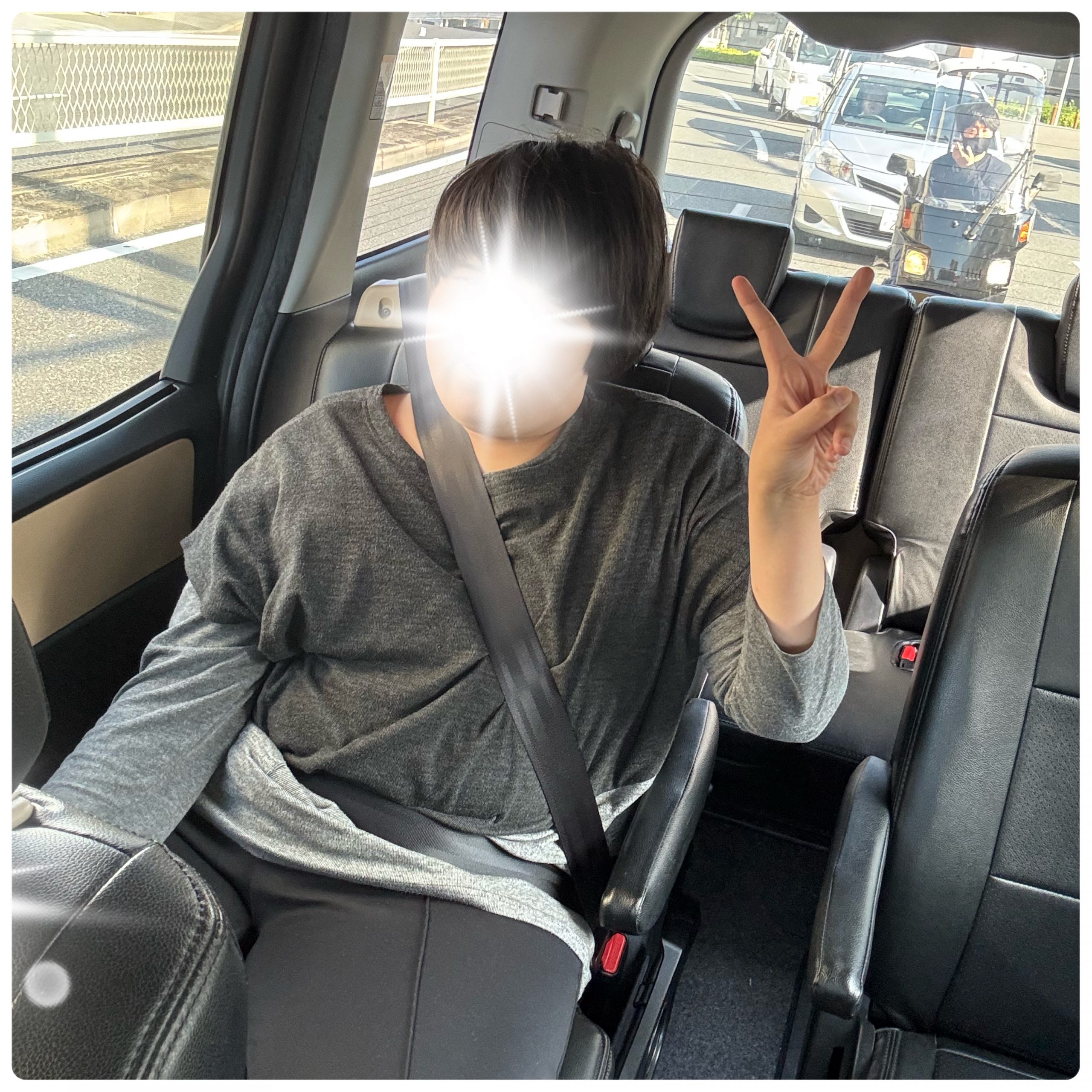 送迎車の中の小さな会話 - 株式会社NICO JAPAN